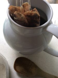 How to Make Perfect Iced Tea with Lipton Tea Bags - Very Veganish