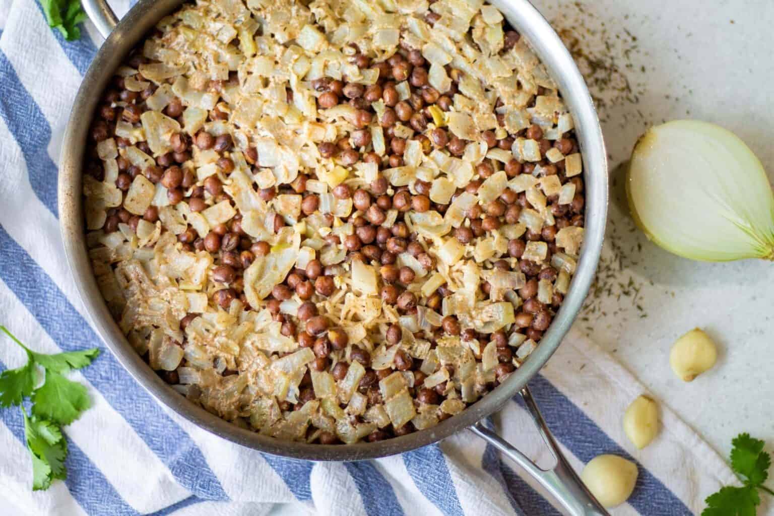 30-Minute Jamaican Rice and Pigeon Peas with Coconut Milk - Very Veganish