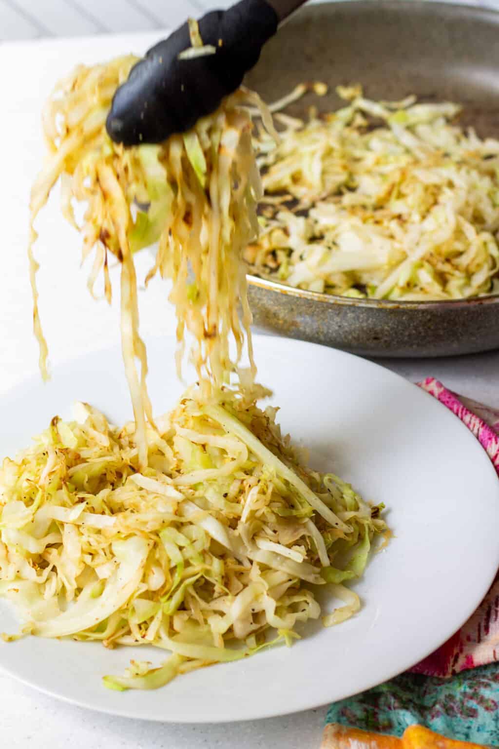 Charred Black Pepper Cabbage Strips (oil-free) - Very Veganish